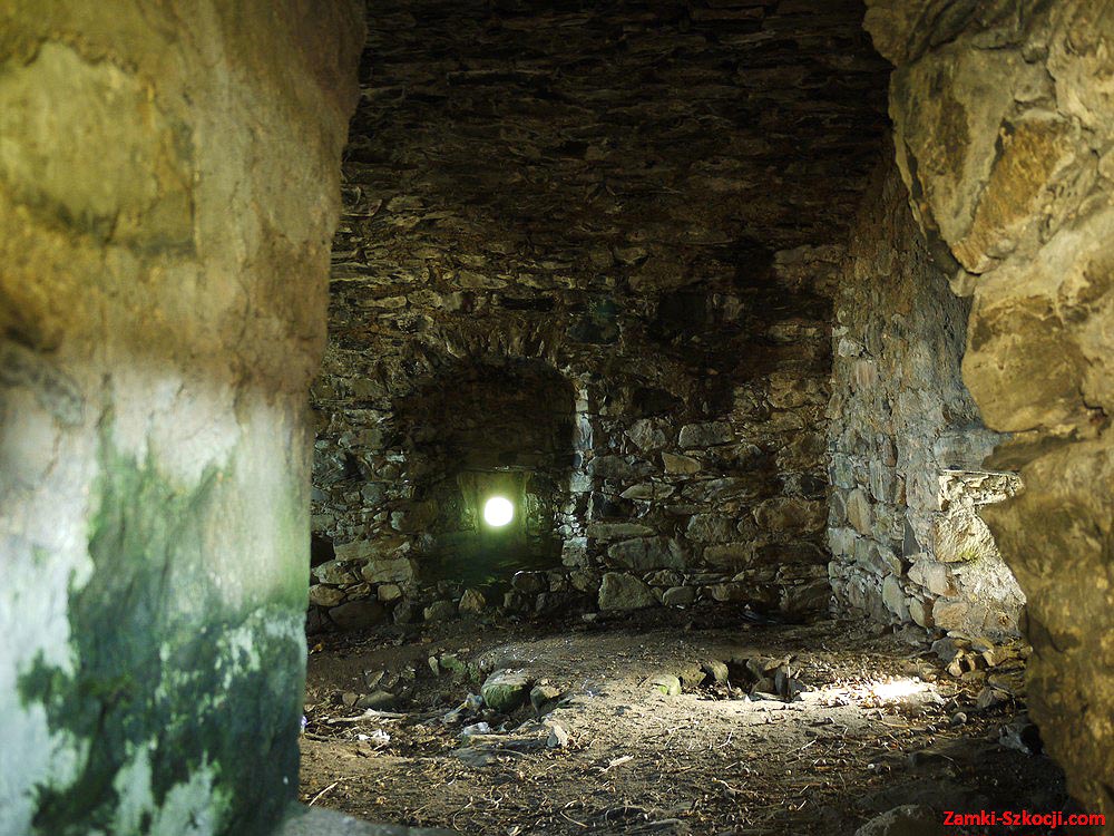 Knockhall Castle - Zamki Szkocji