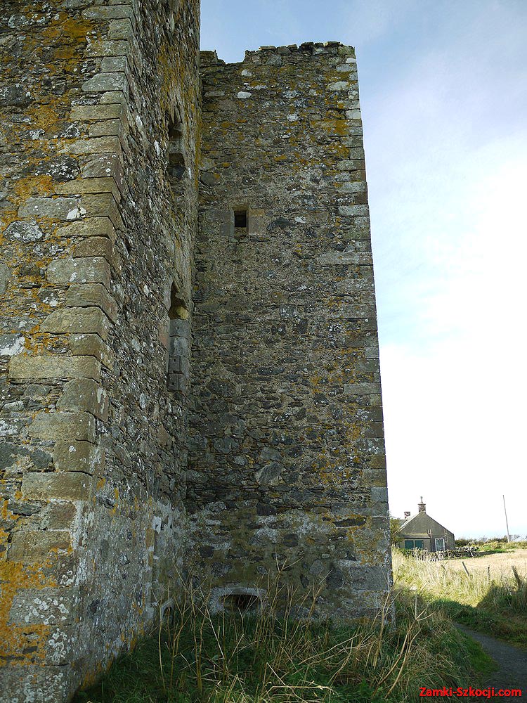 Knockhall Castle - Zamki Szkocji